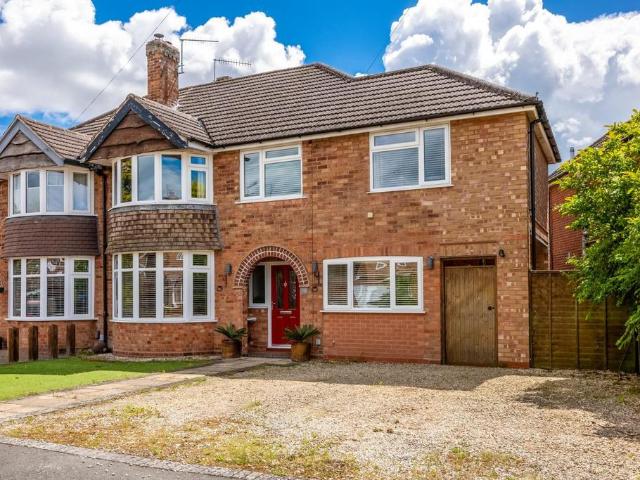 4 bedroom semi detached house for sale