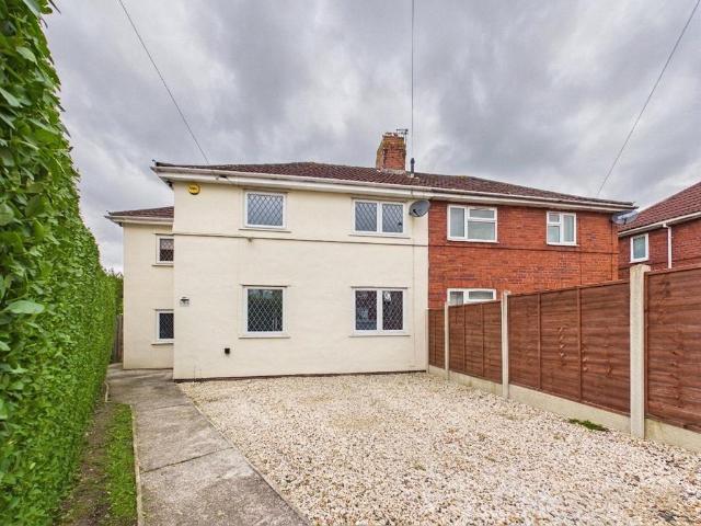 4 bedroom semi detached house for sale