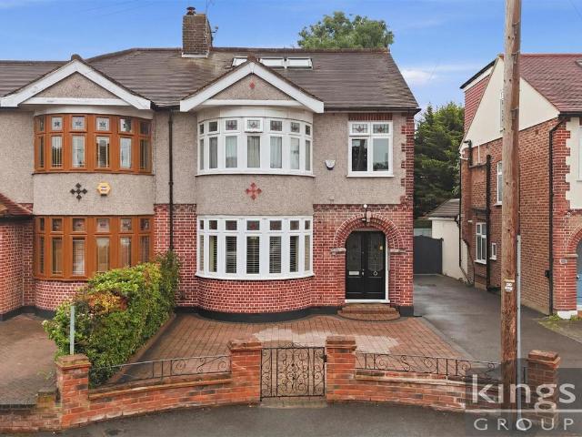 4 bedroom semi detached house for sale