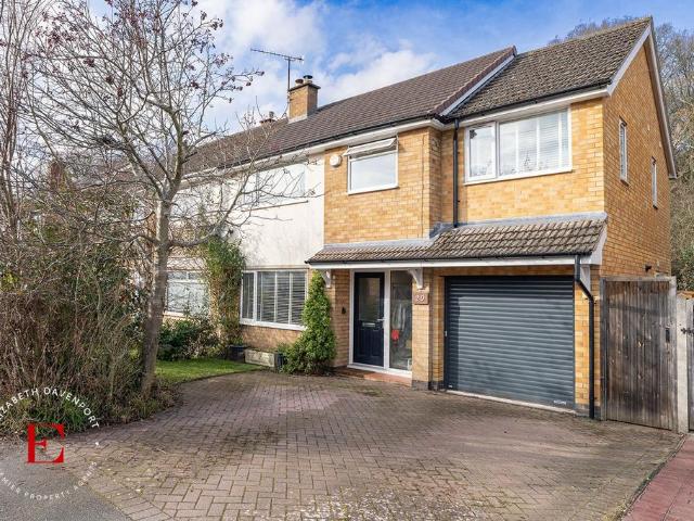 4 bedroom semi detached house for sale