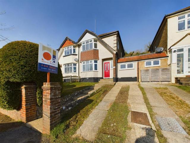 4 bedroom semi detached house for sale