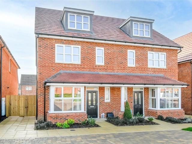 4 bedroom semi detached house for sale