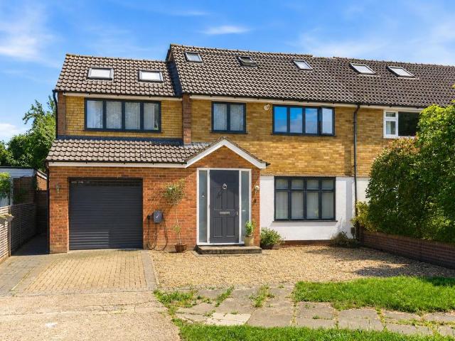 4 bedroom semi detached house for sale