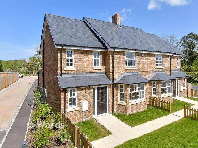 4 bedroom semi detached house for sale