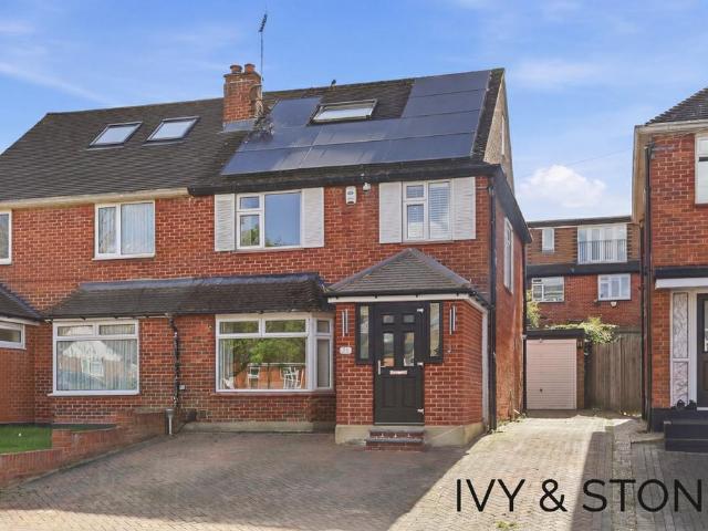 4 bedroom semi detached house for sale