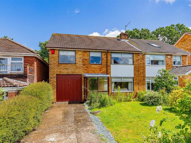 4 bedroom semi detached house for sale