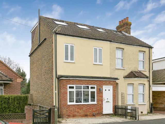 4 bedroom semi detached house for sale