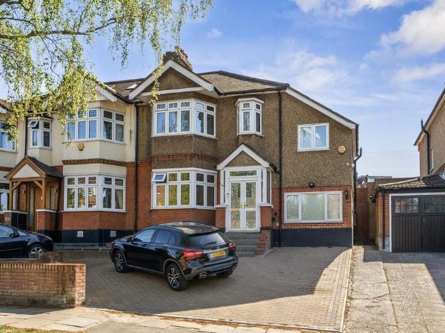 4 bedroom semi detached house for sale