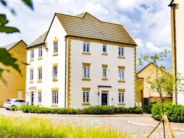 4 bedroom semi detached house for sale