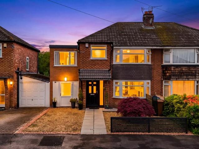 4 bedroom semi detached house for sale