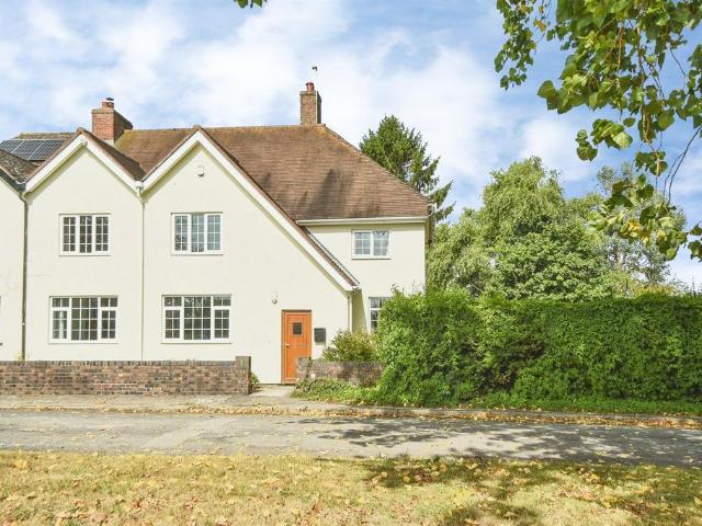 4 bedroom semi detached house for sale