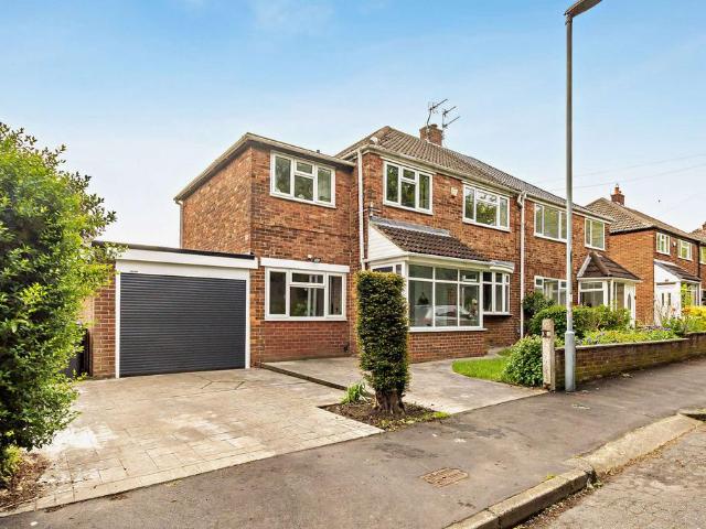 4 bedroom semi detached house for sale