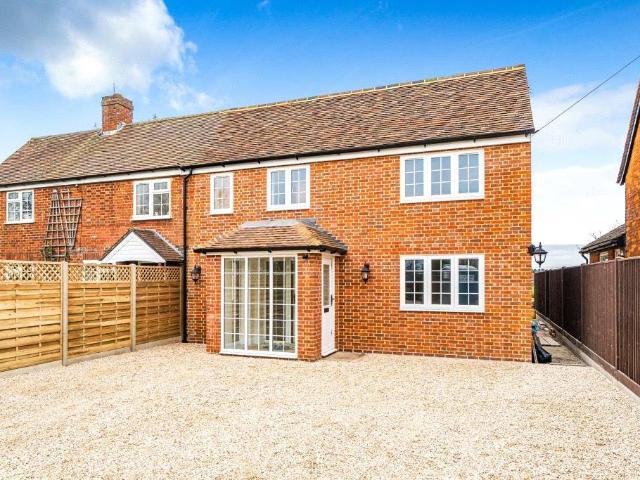4 bedroom semi detached house for sale
