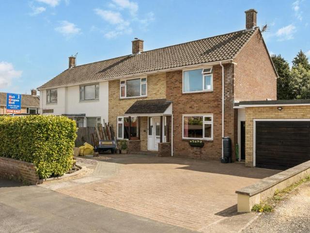 4 bedroom semi detached house for sale