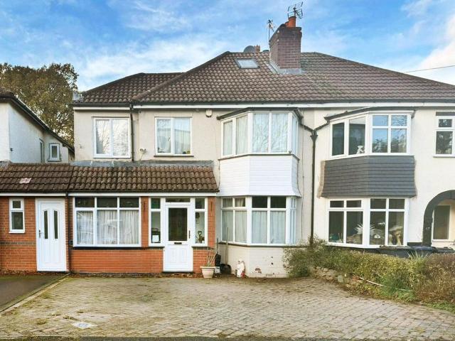 4 bedroom semi detached house for sale