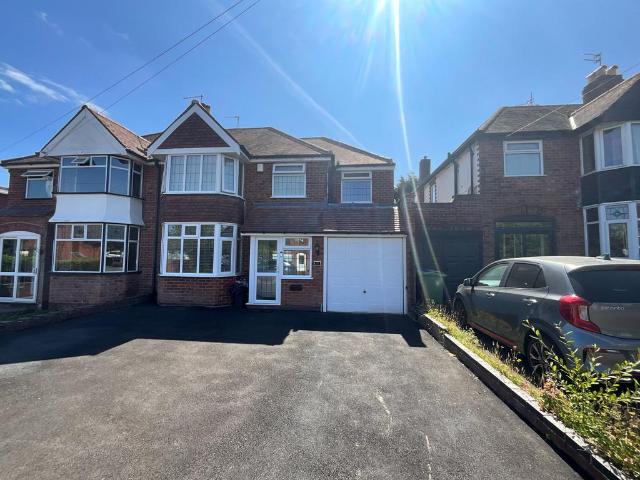 4 bedroom semi detached house for sale