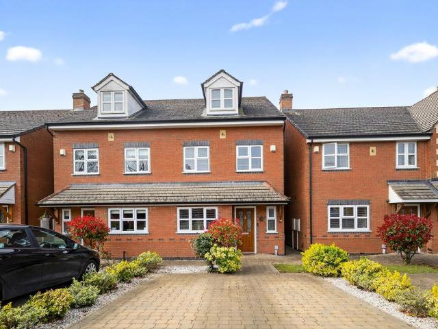4 bedroom semi detached house for sale