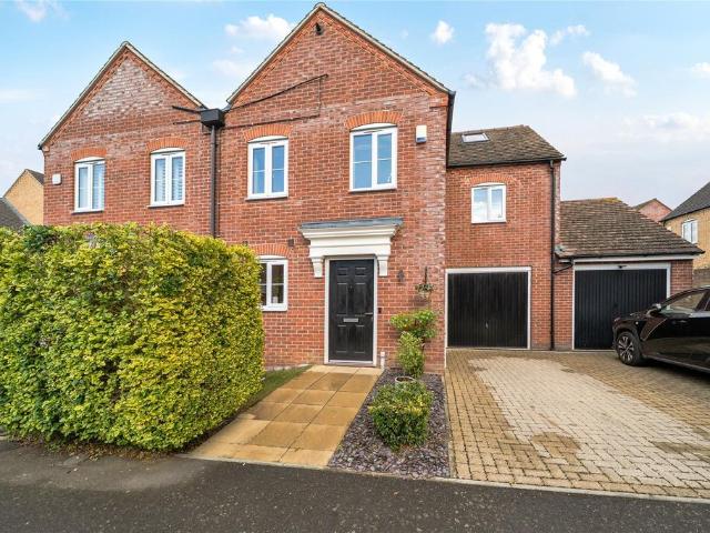 4 bedroom semi detached house for sale