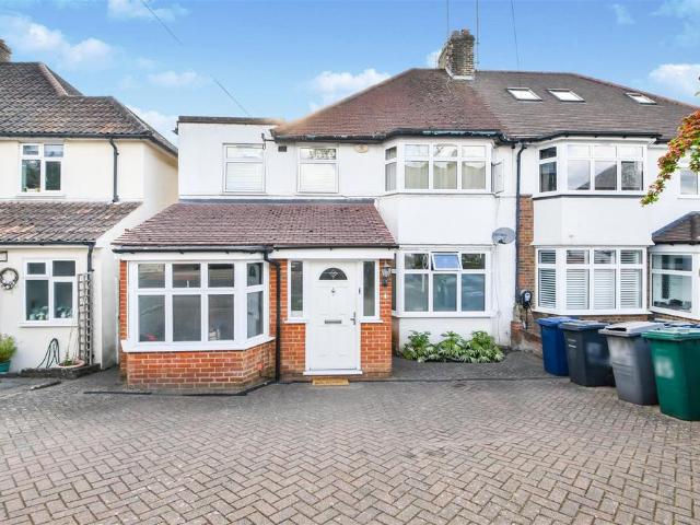 4 bedroom semi detached house for sale