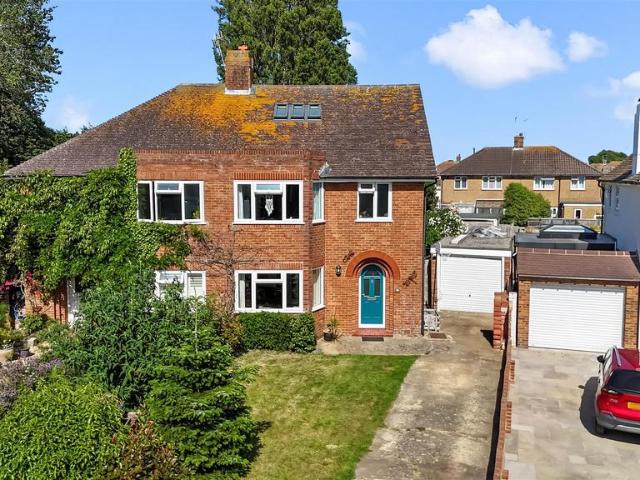 4 bedroom semi detached house for sale