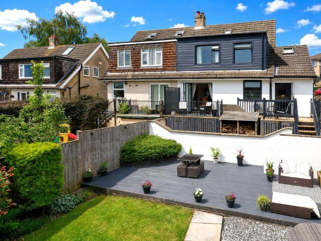 4 bedroom semi detached house for sale