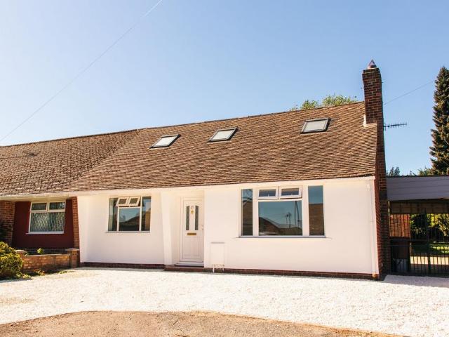 4 bedroom semi detached house for sale