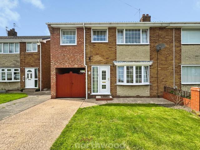 4 bedroom semi detached house for sale