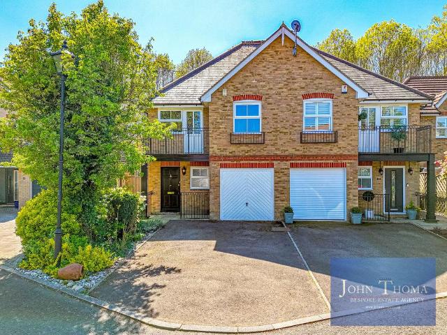 4 bedroom semi detached house for sale