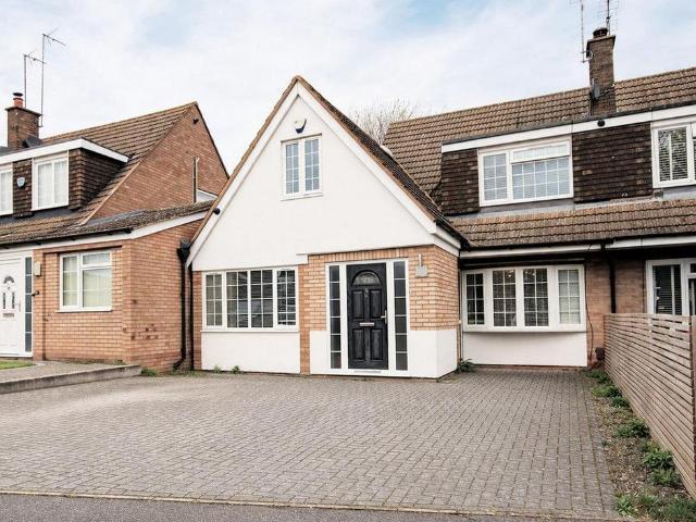 4 bedroom semi detached house for sale