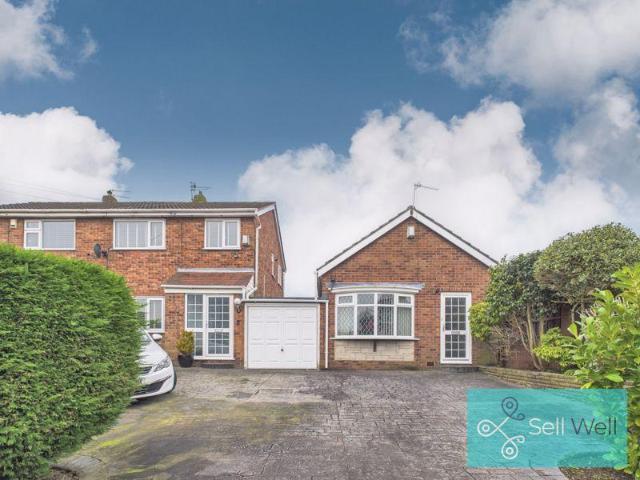 4 bedroom semi detached house for sale