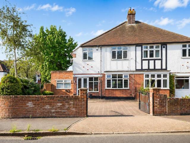 4 bedroom semi detached house for sale