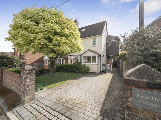 4 bedroom semi detached house for sale