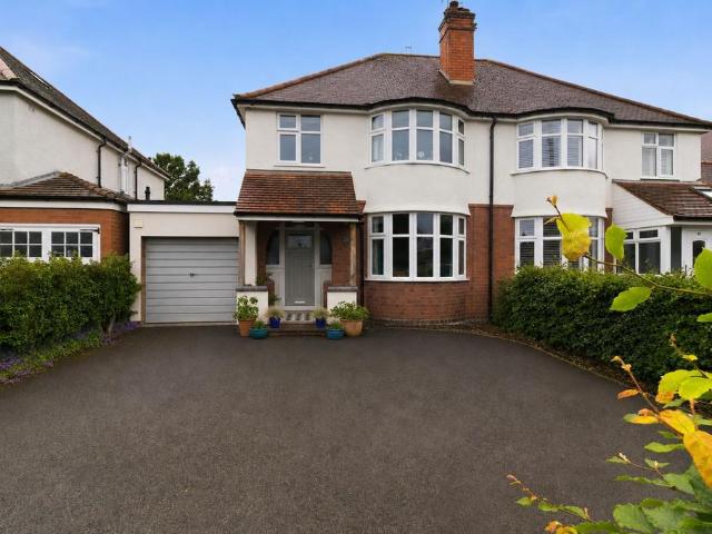 4 bedroom semi detached house for sale