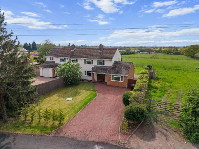 4 bedroom semi detached house for sale