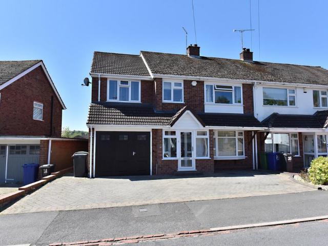 4 bedroom semi detached house for sale