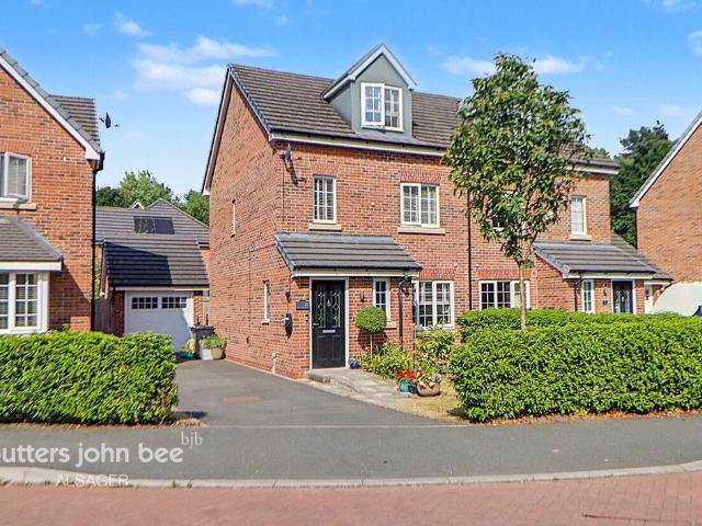 4 bedroom semi detached house for sale