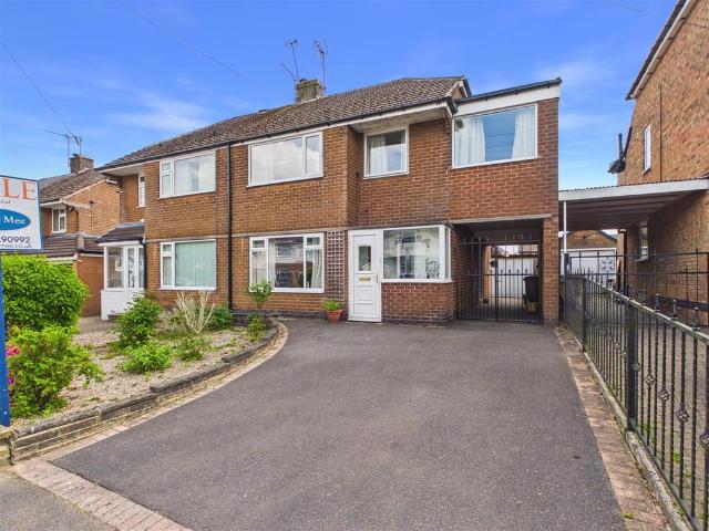 4 bedroom semi detached house for sale