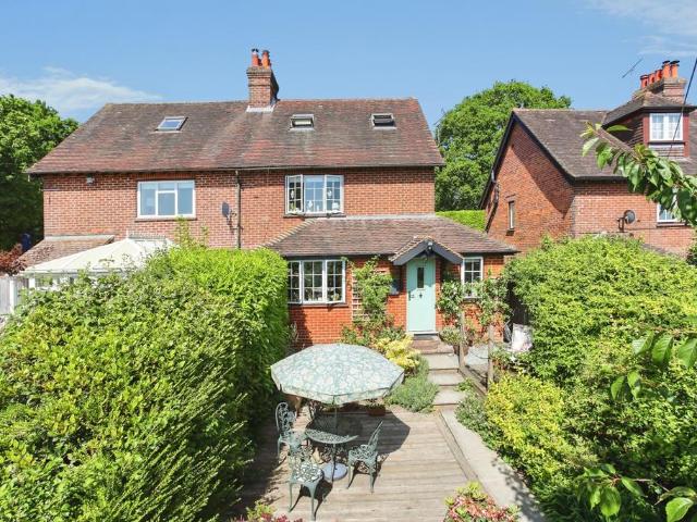 4 bedroom semi detached house for sale