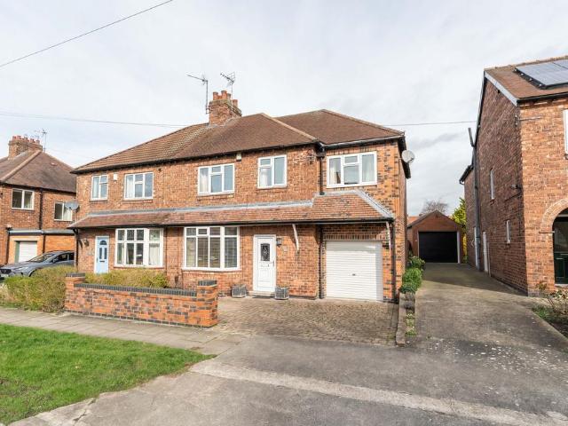 4 bedroom semi detached house for sale