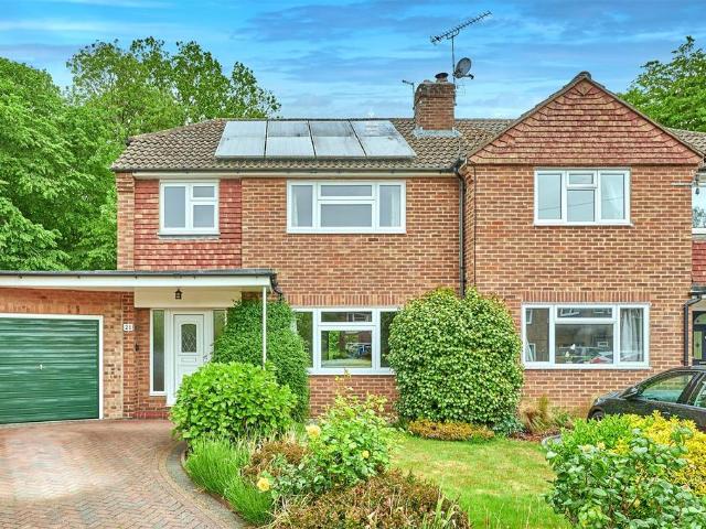 4 bedroom semi detached house for sale