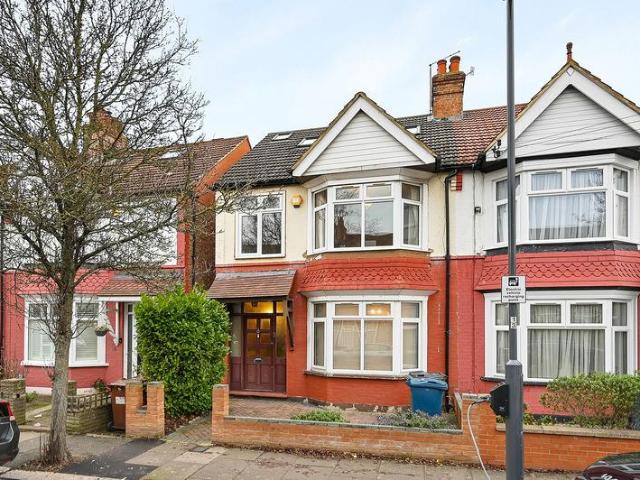 4 bedroom semi detached house for sale