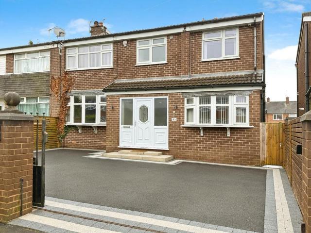 4 bedroom semi detached house for sale