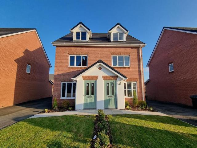 4 bedroom semi detached house for sale