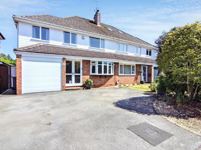 4 bedroom semi detached house for sale