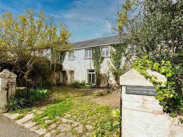 4 Bedroom Semi detached House For Sale In 29 Newton Nottage Road, Porthcawl