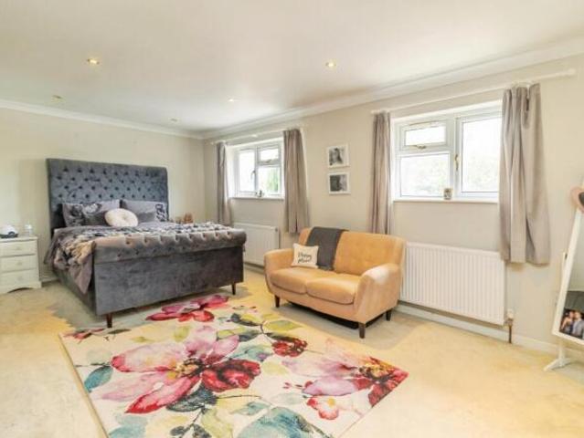 4 bedroom semi detached house for sale in Temple Close, Bletchley, Milton Keynes, Buckinghamshire, MK3