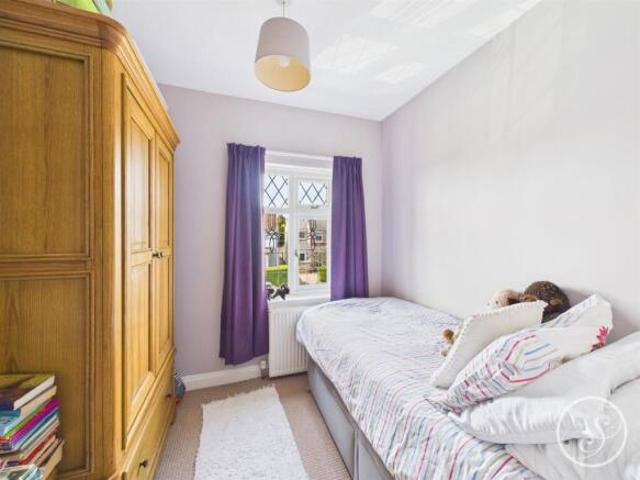 4 bedroom semi detached house for sale in Temple Gate, Leeds, LS15
