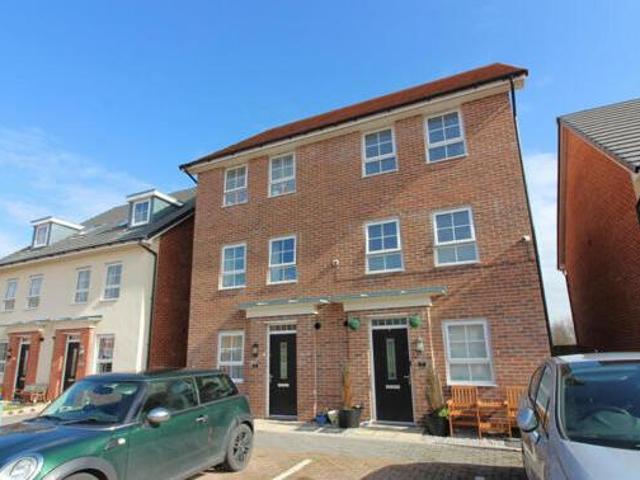 4 Bedroom Semi detached House For Sale In Thornton