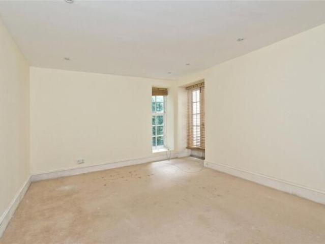 4 bedroom semi detached house for sale in Thornton Hill, Wimbledon, London, SW19