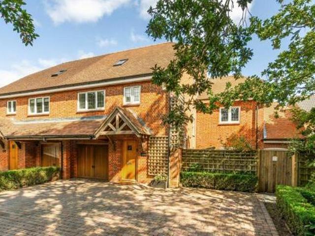 4 Bedroom Semi detached House For Sale In Thatcham